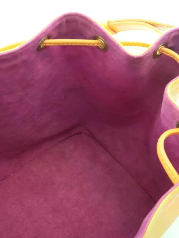 LOUIS VUITTON 1995 Petit Epi Noé Tote Bag