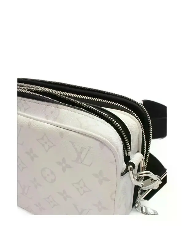 LOUIS VUITTON 2000s Taigarama Alpha Messenger Small Shoulder Bag