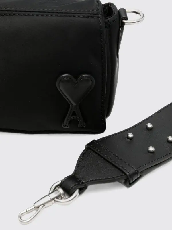 AMI Paris Shoulder Bag Colour