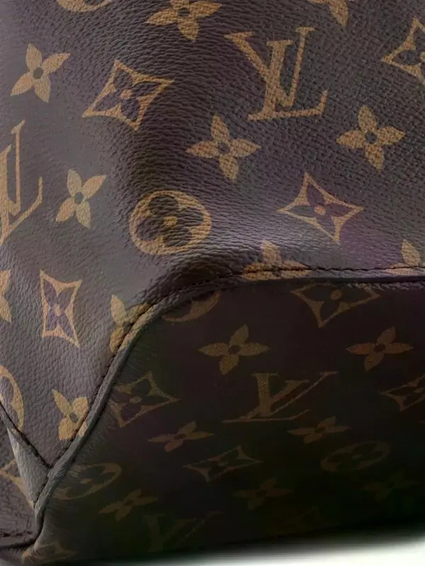 LOUIS VUITTON Neonoe Handbag Monogram Canvas With Leather Mm Bucket Bag - Black