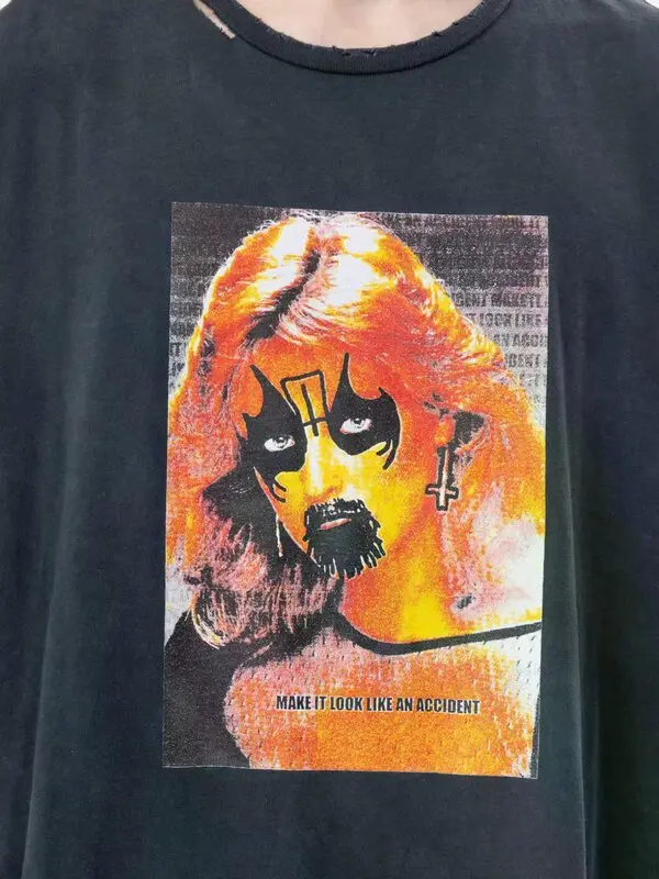 MARKING DISTANCE Graphic-print Distressed T-shirt