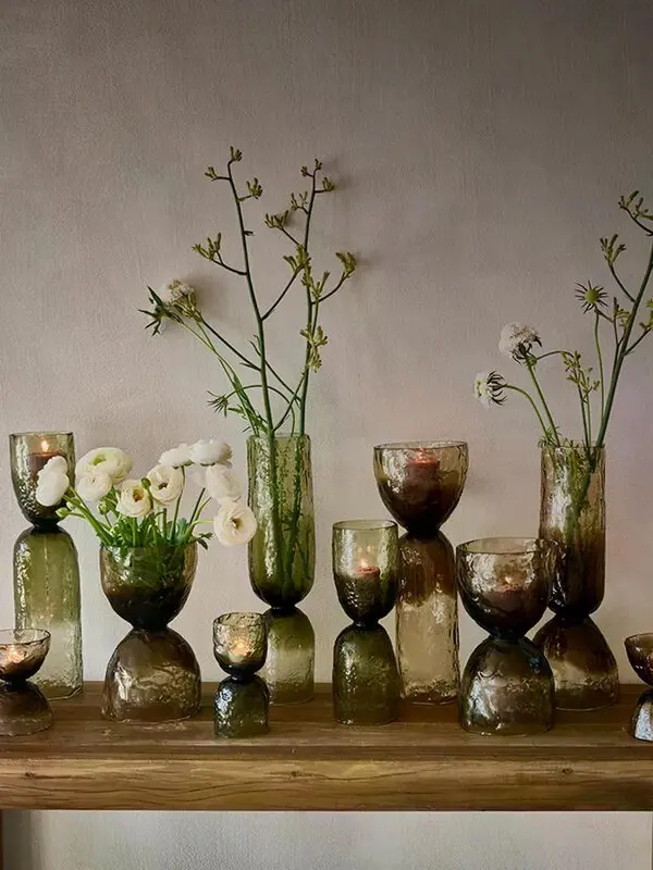POMAX Diabolo Hourglass Vase