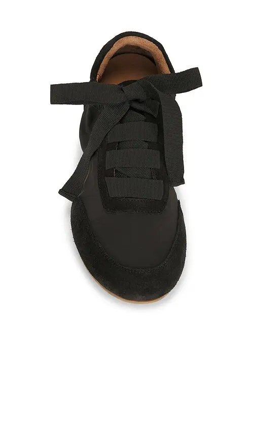 ODISSI Cass Sneaker In . Also