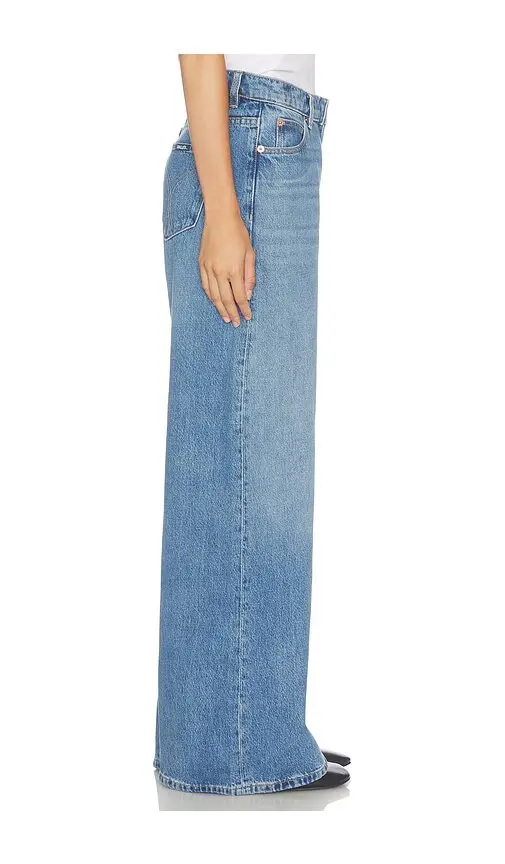 Rolla's Frankie Loose Jeans In . Also