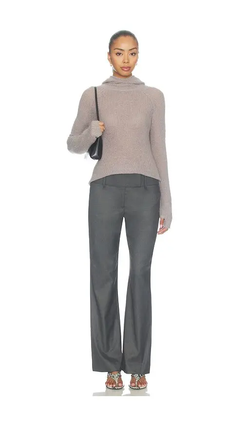 GEEL Rosa Sweater In . Also - Grey