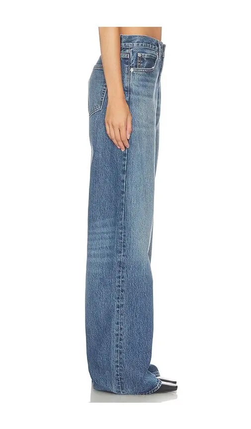 FRAME The Loose Exposed Buttons Jeans In . Also