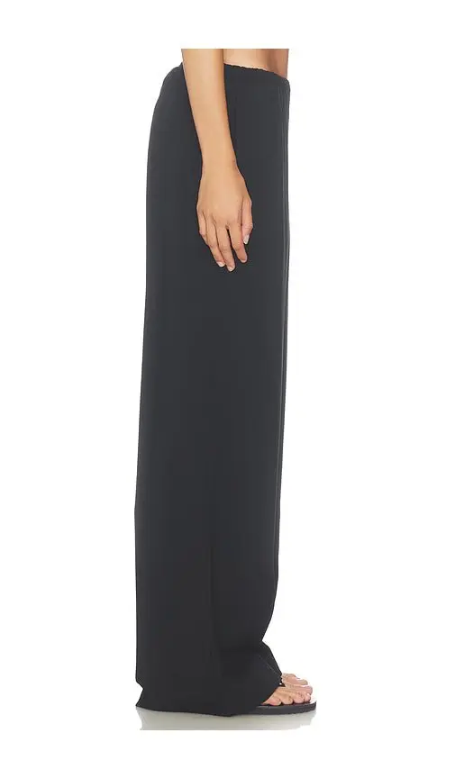 Good American The Pull On Trouser In . Also