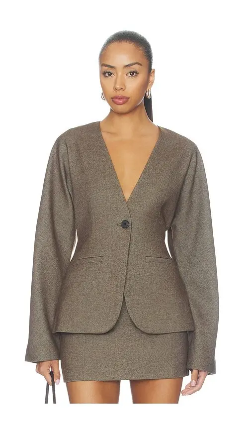 FAVORITE DAUGHTER The Power Move Blazer In . Also