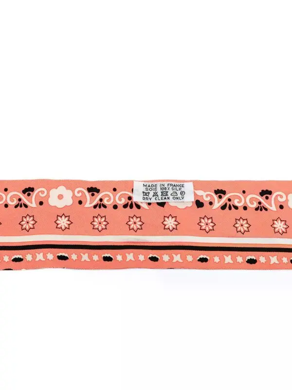 Hermès 1980-2000 Peuple Du Vent Bandana Twilly Silk Scarf Scarves - Pink