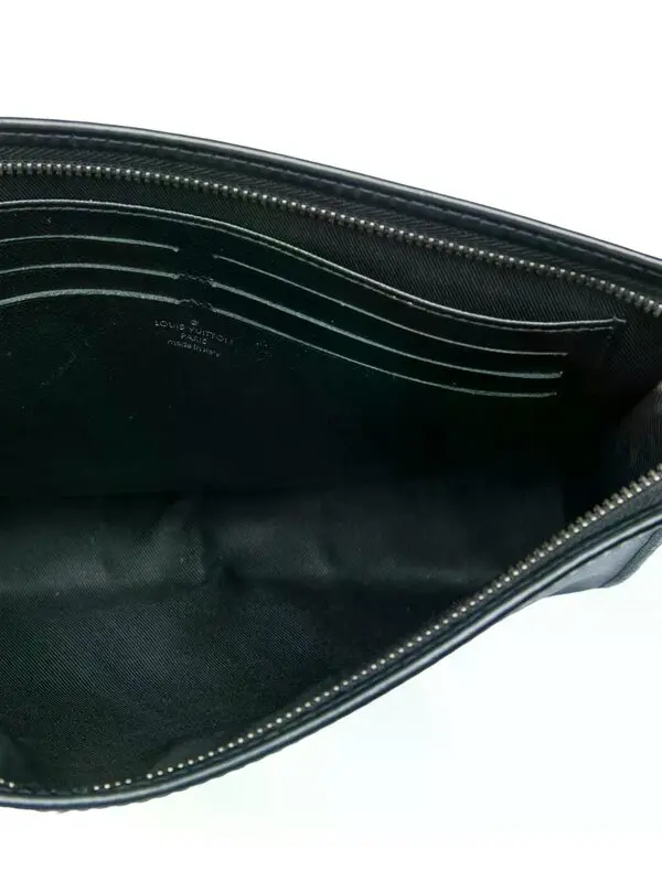 LOUIS VUITTON 2018 Monogram Eclipse Pochette Voyage Mm Clutch Bag