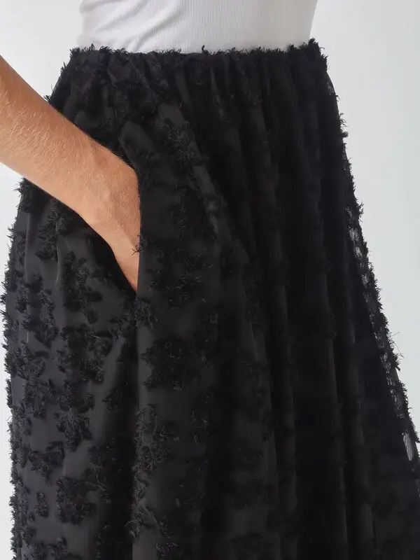 MEIMEIJ Floral Appliqué Crêpe Midi Pencil Skirt
