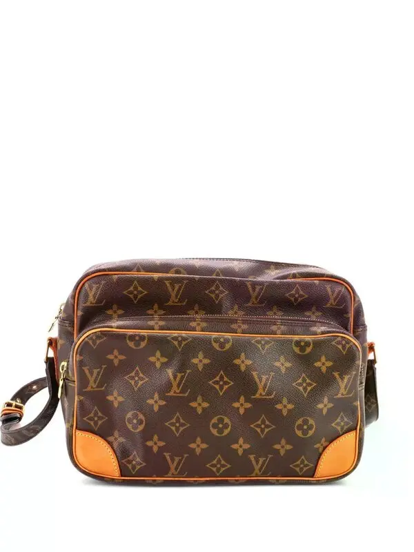 LOUIS VUITTON Nil Messenger Bag Monogram Canvas 28 Crossbody Bag