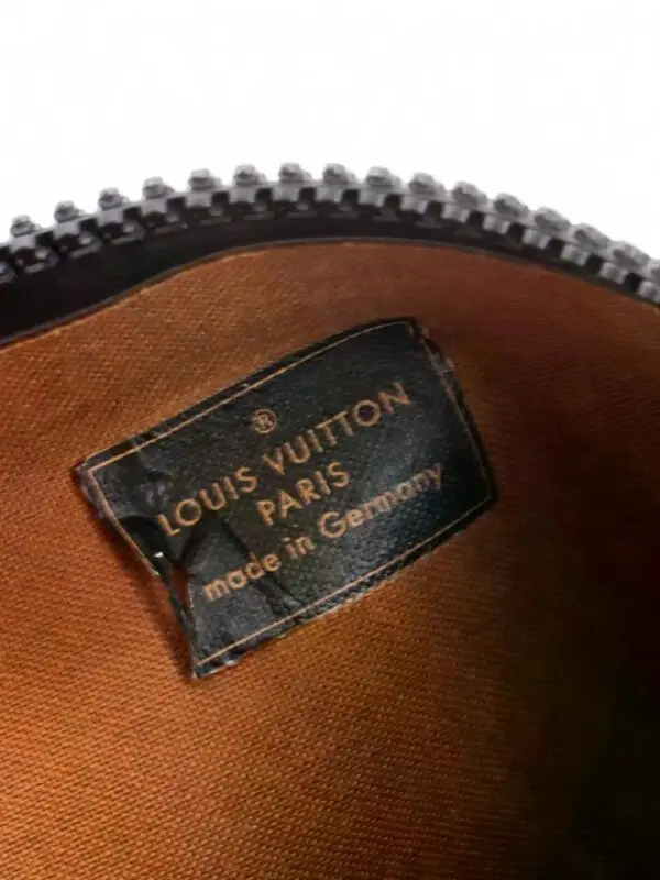 LOUIS VUITTON Waterproof Voyage Messenger Monogram Canvas Crossbody Bag