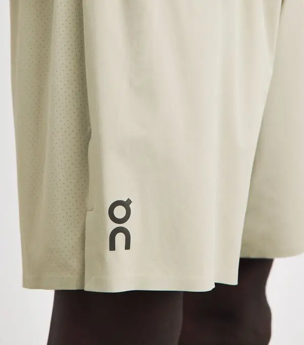On 7’’ Performance Shorts