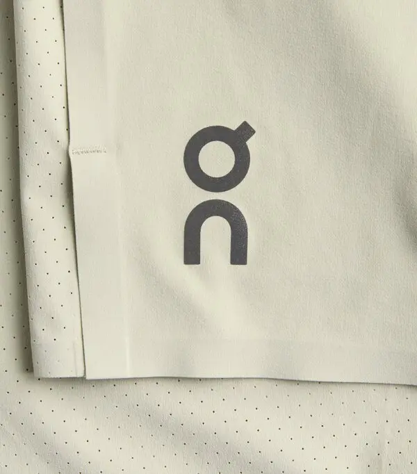 On 7’’ Performance Shorts