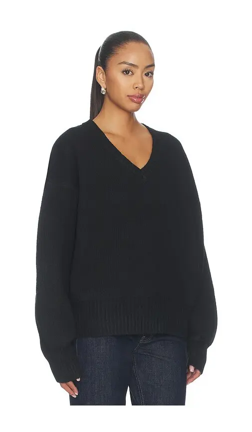 Lioness Dolce V Knit Sweater In . Also