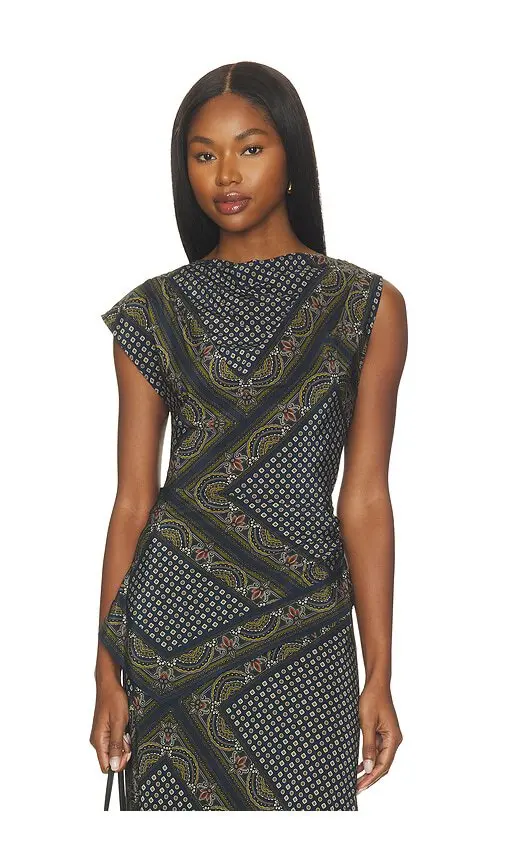 Veronica Beard Yvonne Top In . Also
