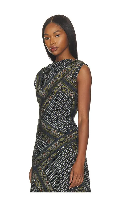 Veronica Beard Yvonne Top In . Also