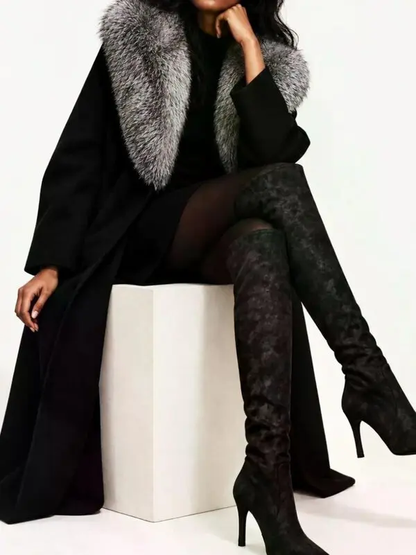 POCHE PARIS Pointed-toe Over-the-knee Boots - Black