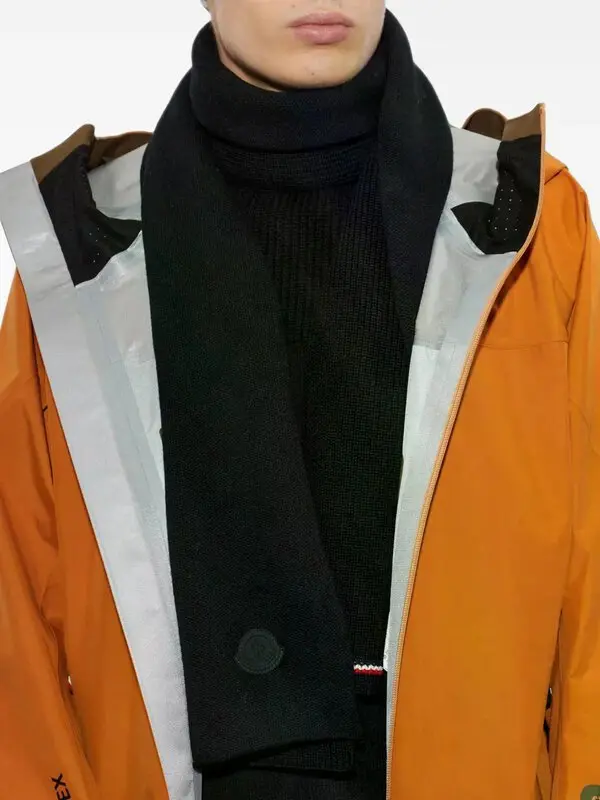 Moncler Logo-patch Ribbed-knit Scarf
