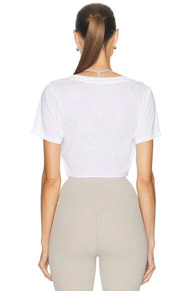NIKESKIMS Performance Cotton V Neck Crop Top - Snow