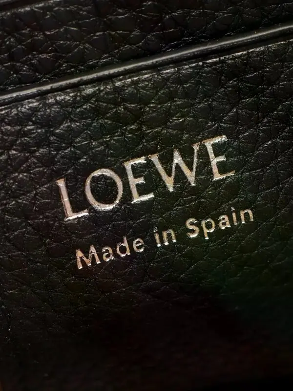 Loewe 2020s Pebble Shoulder Bag - Black