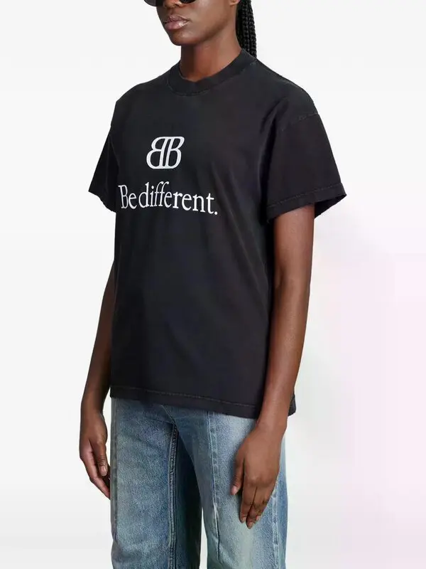 Balenciaga Logo-print Round-neck T-shirt