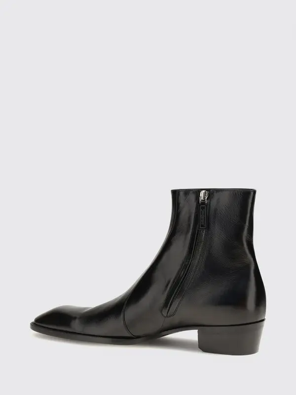 Saint Laurent Tapered Toe Ankle Boots In Smooth Calf Leather