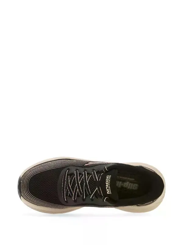 Sketchers Go Run Max Cushioning Sneakers