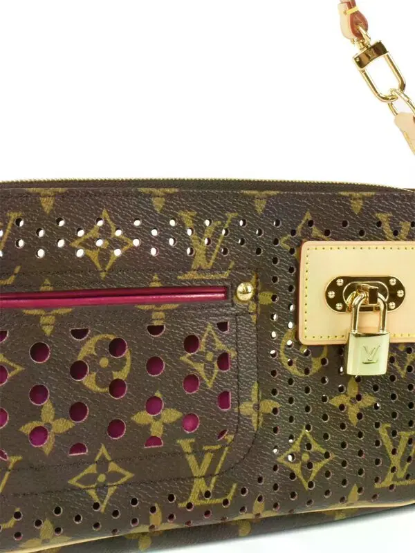 LOUIS VUITTON 2006 Pochette Accessoires Clutch Bag