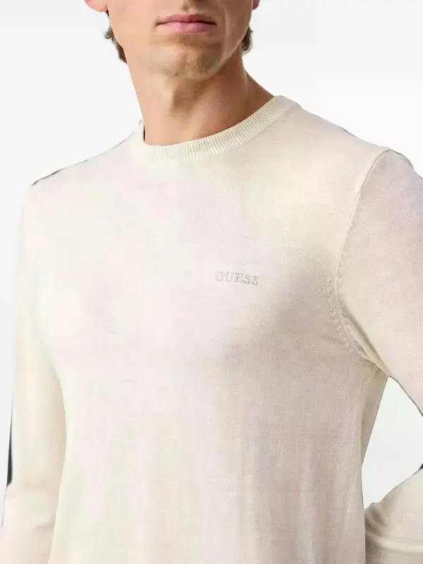 Guess Logo-embroidered Crew-neck T-shirt