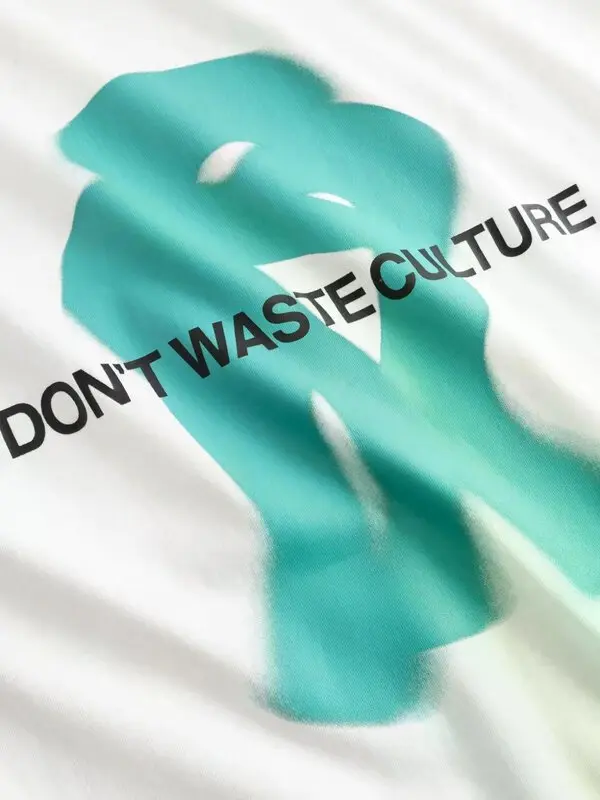 DON'T WASTE CULTURE Risa Graphic-print T-shirt
