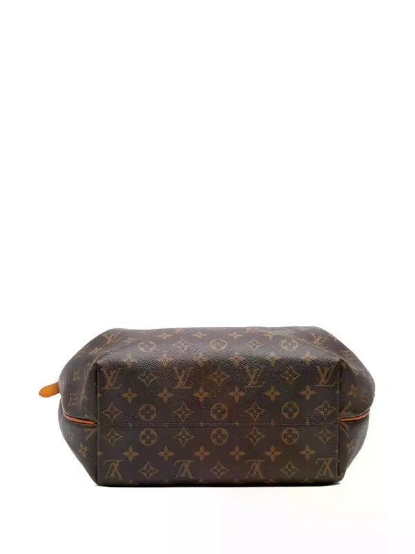 LOUIS VUITTON 2015 Monogram Turenne Mm Satchel