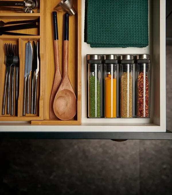 COLE & MASON Shadwell 4-jar Drawer-fit Spice Storage