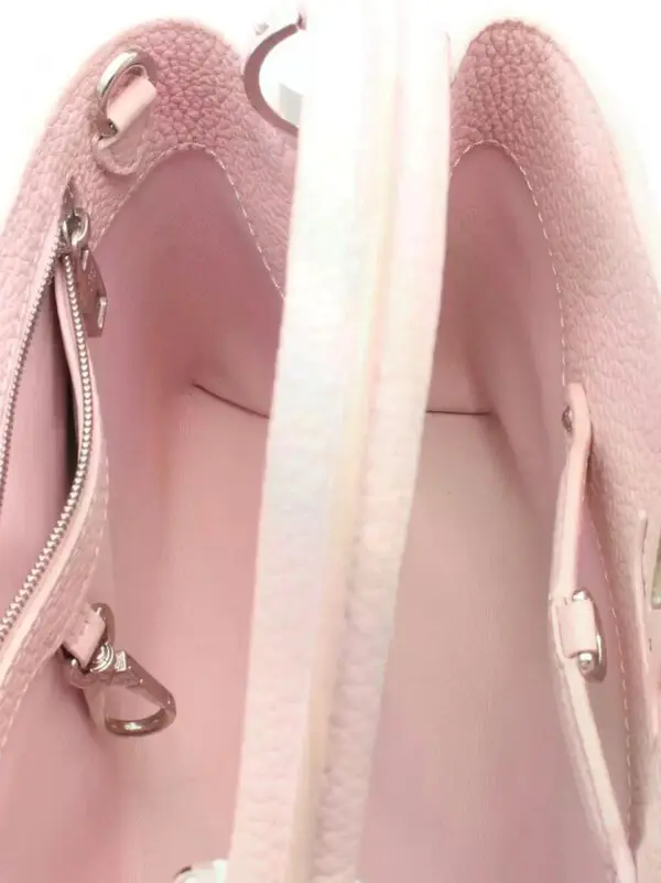 LOUIS VUITTON 2019 Bb Capucines Leather Handbag