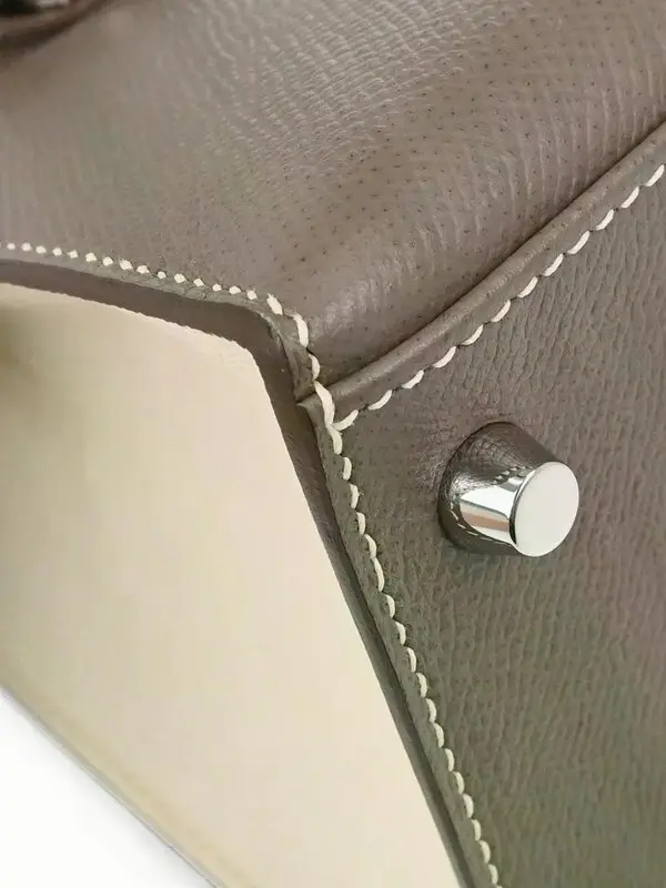 Hermès 2019 28 Kelly Sellier Tote Bag