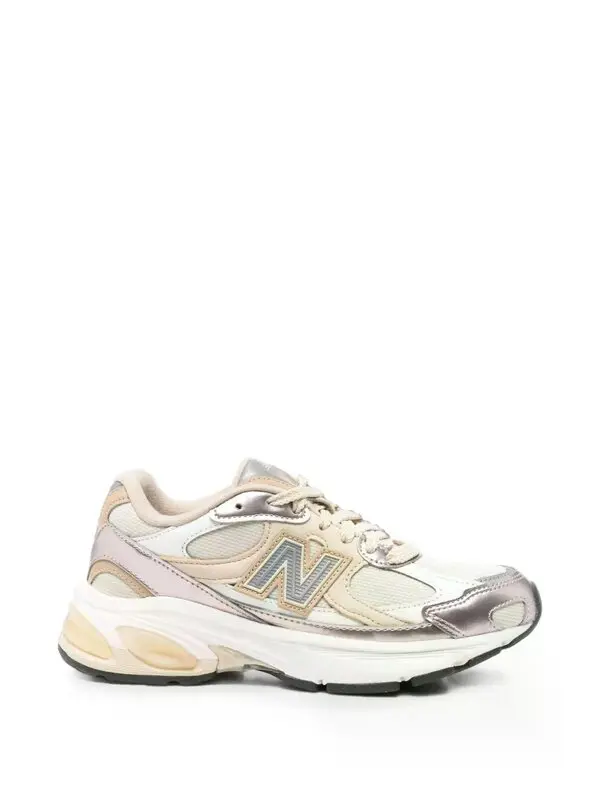 NEW BALANCE 2010 Low-top Sneakers