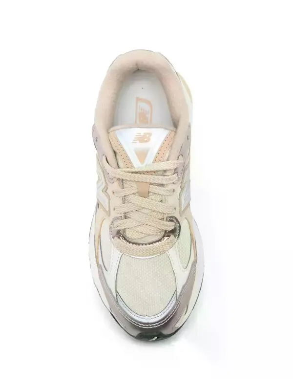 NEW BALANCE 2010 Low-top Sneakers