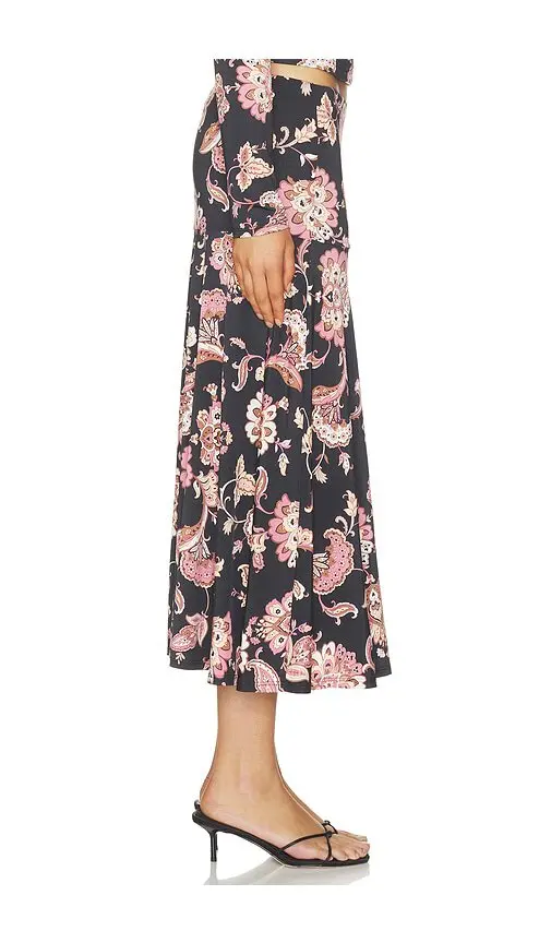 Misa Jada Skirt In . Also
