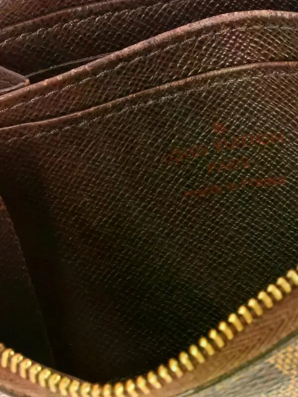 LOUIS VUITTON Zippy Coin Purse Damier Pouch