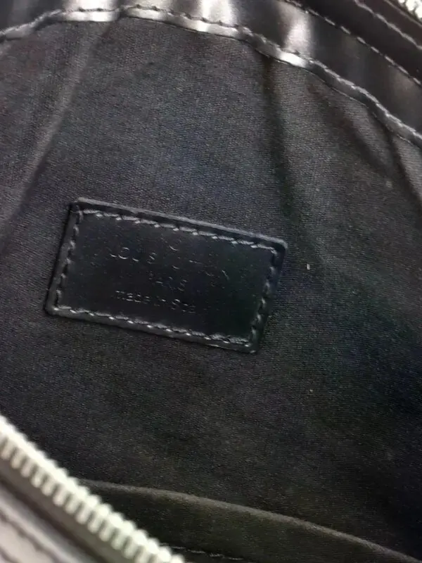 LOUIS VUITTON Mat Sutter Bag Monogram Vernis Shoulder Bag