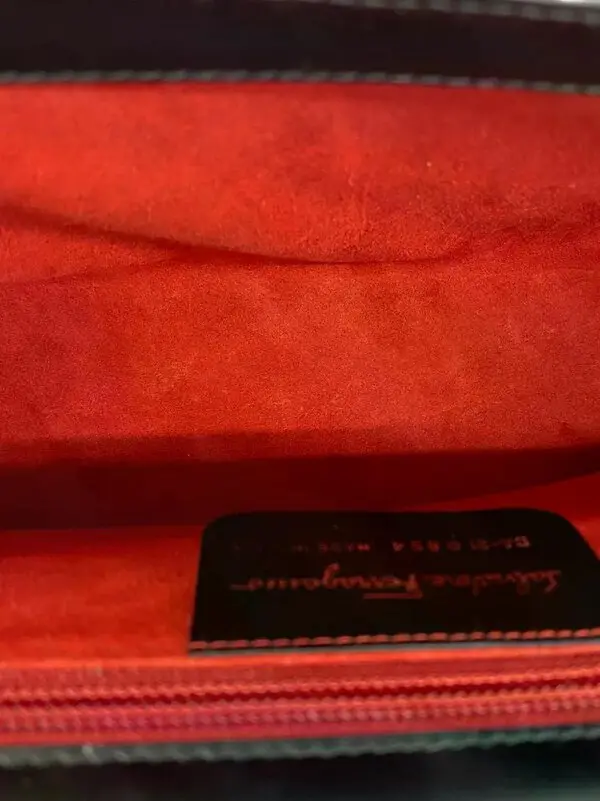FERRAGAMO 2000-2026 Gancini Embossed Shoulder Bag