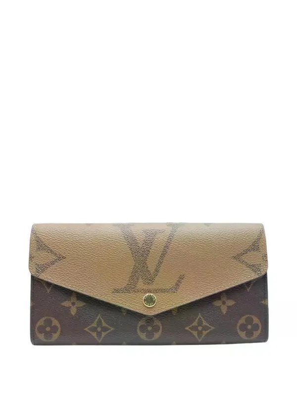 LOUIS VUITTON Monogram Sarah Wallet