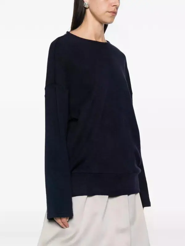 LII V-back Knit Sweater