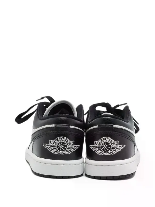 JORDAN 1 Panda Low-top Sneakers