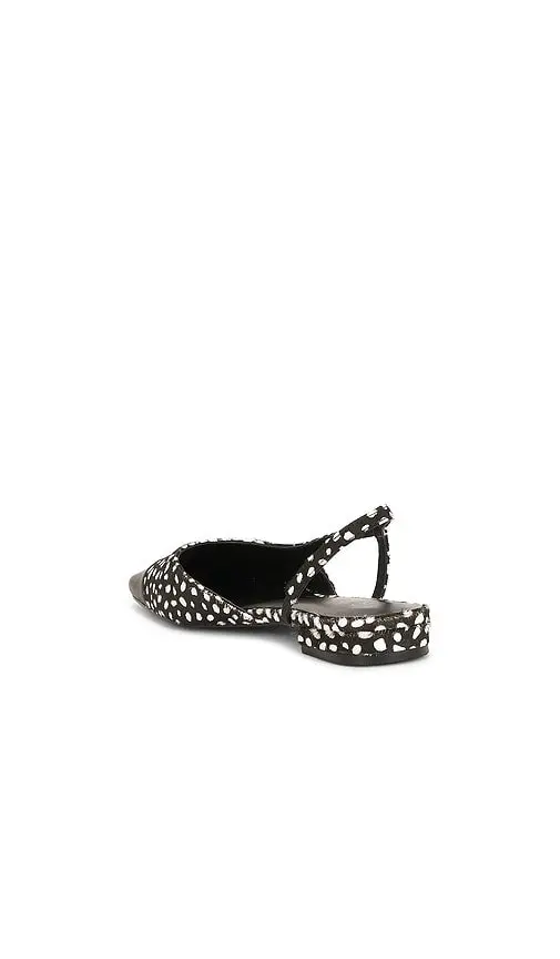 Raye Dorit Flat