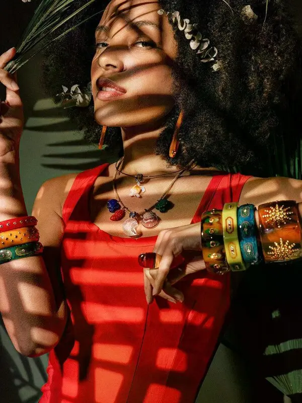 DEZSO Wave Wire Necklace