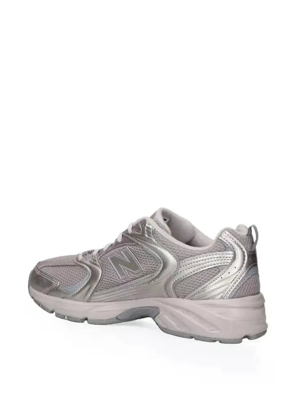 NEW BALANCE 530 Sneakers