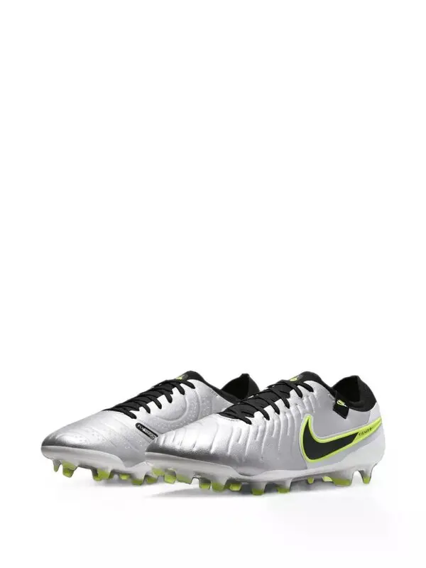 Nike Tiempo Legend 10 Pro Cleats