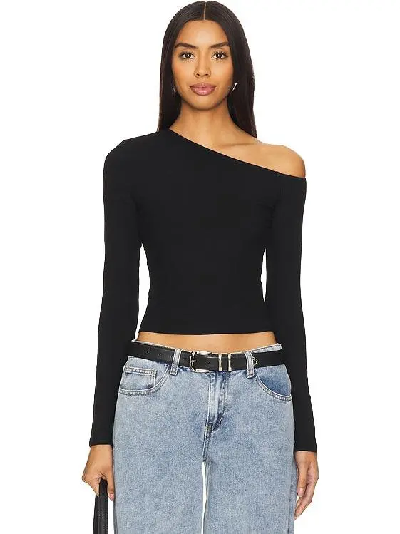 Superdown Corinne Off Shoulder Top In . Also - Black